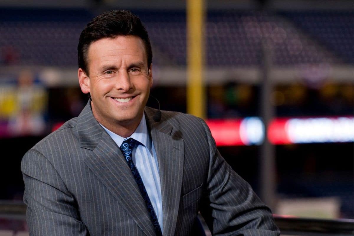 Karl Ravech Toupee Rumor at Rage: Is His Hair for Real?